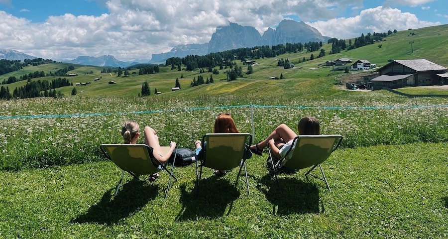 Is it okay for me to be jealous of my rich friends?